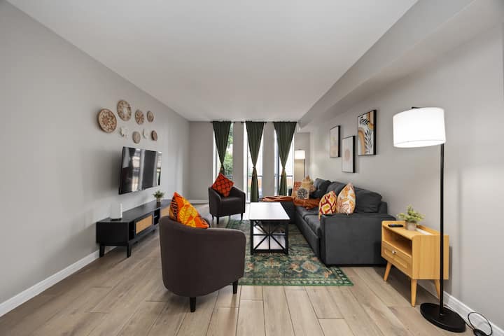 Towne Plaza Apartments #292 In The Galleria Area - Bellaire, TX