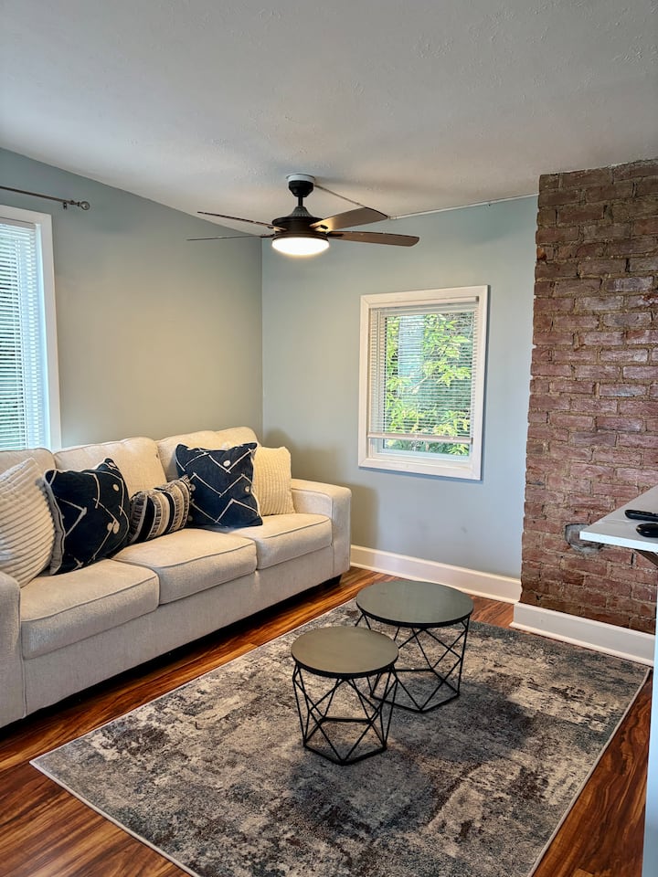 The Views Property! Minutes From Downtown Cincy! - Cincinnati