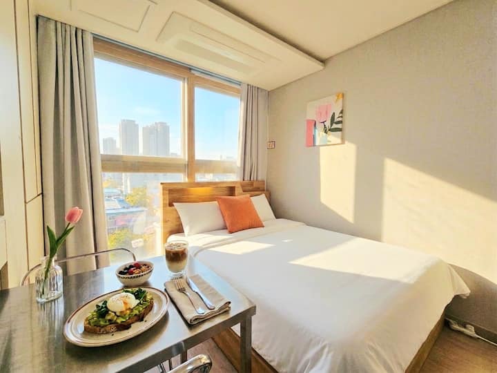 평택역 바로앞312/세탁,취사가능/​호텔침구/장기숙박할인/평택터미널/전통시장/주차불가 - 팽성읍