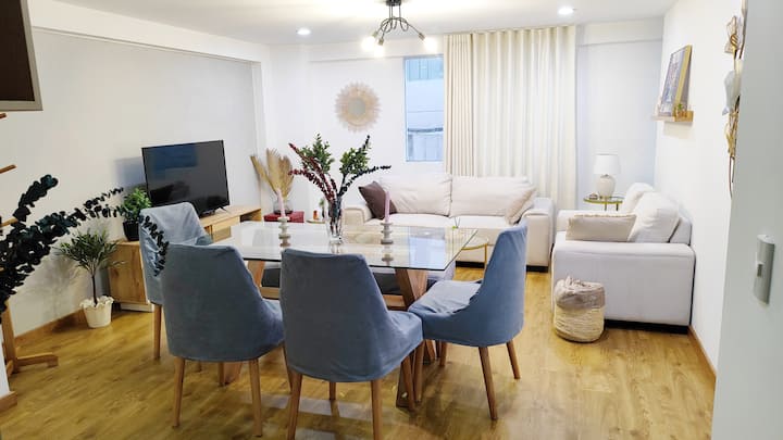 Estilo Y Comfort, Cochera: 15' De La Plaza A Pie. - Arequipa