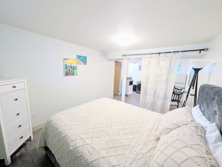 Midnight Sun Cozy Suite - Whitehorse