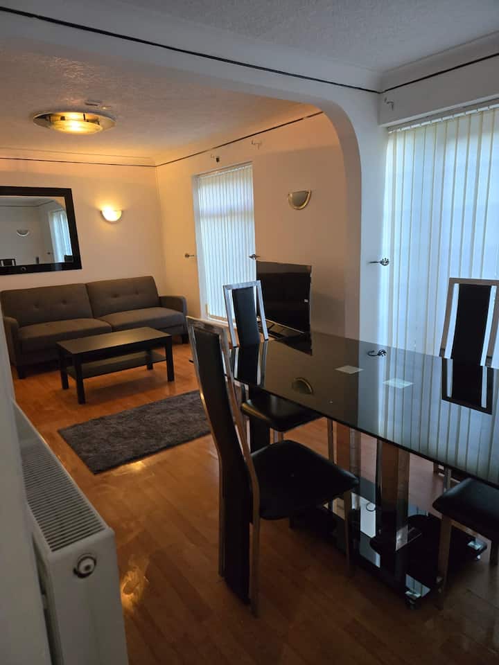 Home To Rent - 100m From Ethiad And Co-op Live - Stockport