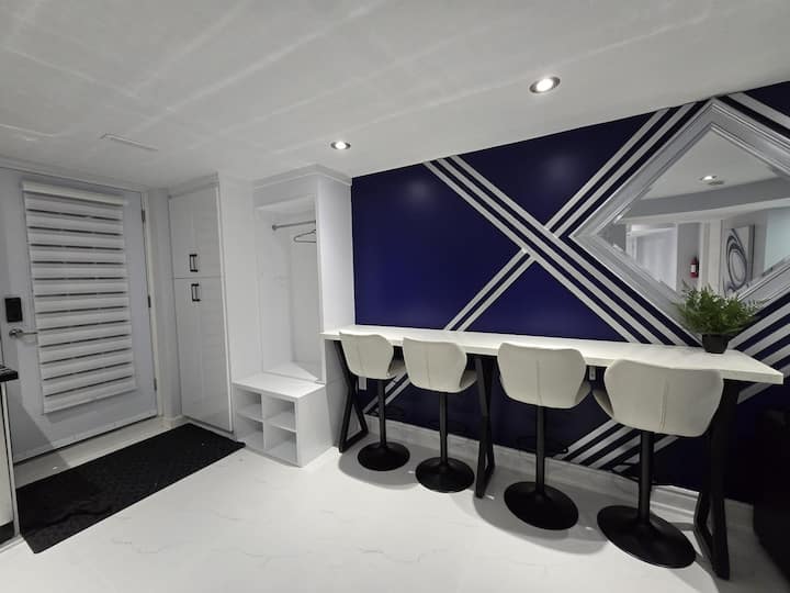 Afterglow Suite | Cozy New| 2 King Bd |10 Min Fall - Niagara Falls