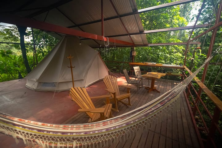 Rainforest Edge Glamping Deck - Costa Rica