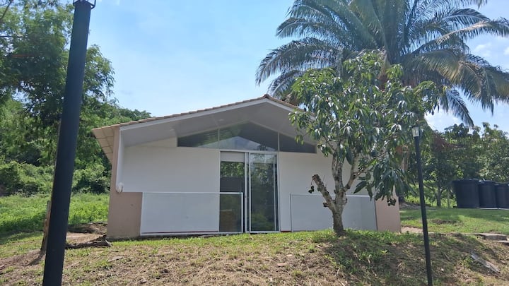 Cabaña Ideal Para Disfrutar En Familia - La Mesa