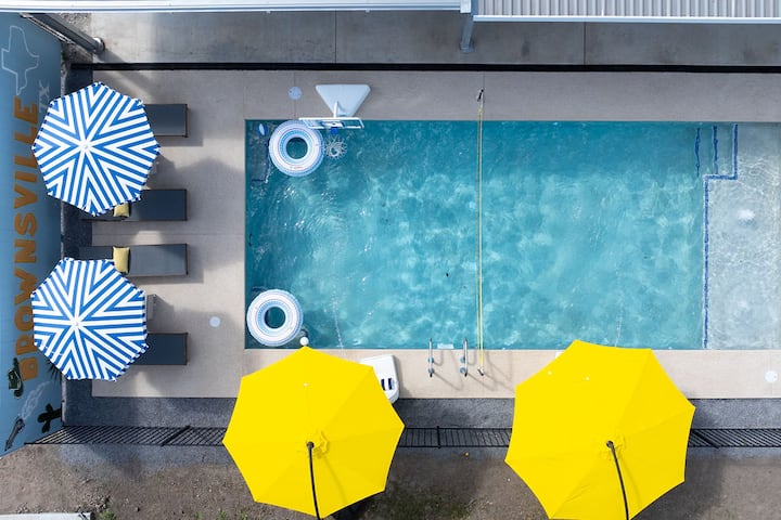 Private Heated Pool | Games | Playset | Fire Pit - Texas