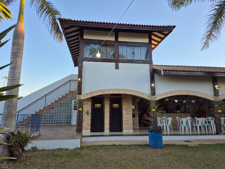 Chácara Do Chico
Ideal Para Grupos E Famílias! - Americana