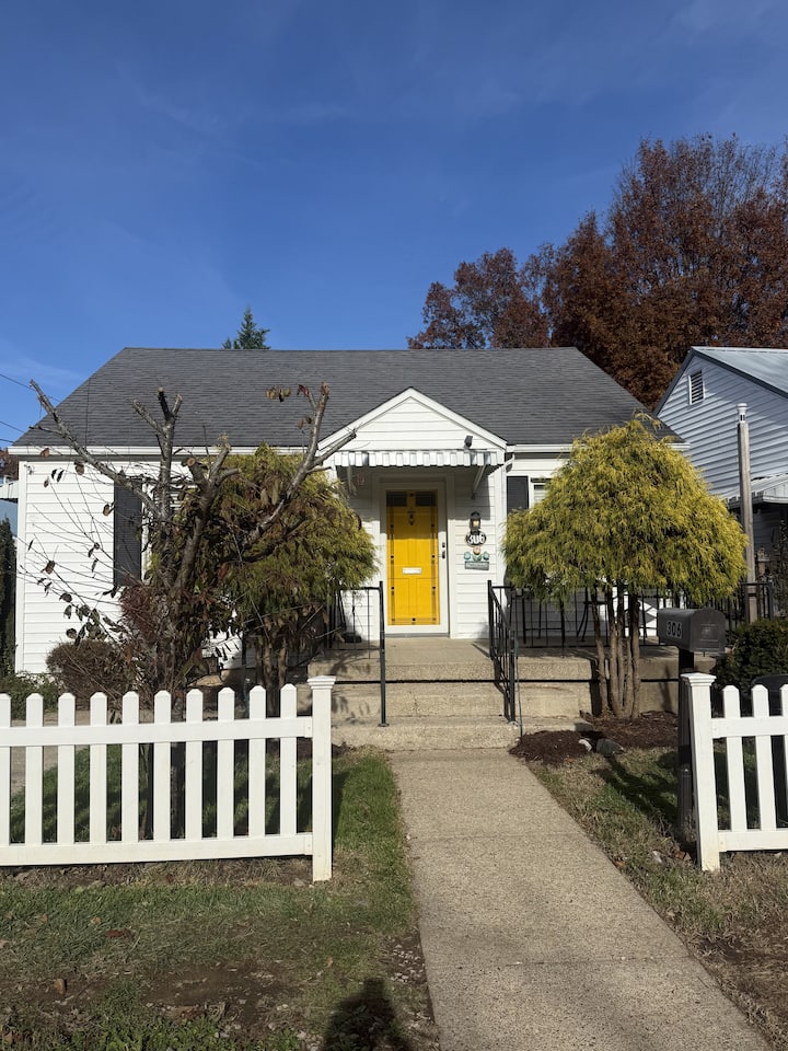 1 Mile To Cabell Hunt. Hospital, 2 Mi. To Marshall - Huntington, WV