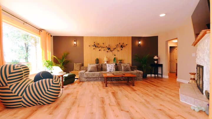 4br Riverfront Oasis: Fishing, Sunsets & Serentiy - Amherstburg