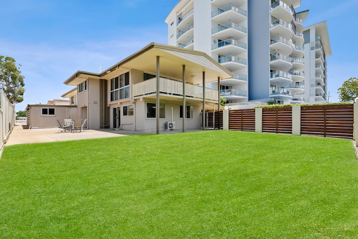 3 Bedroom Riverfront Apartment - Rockhampton