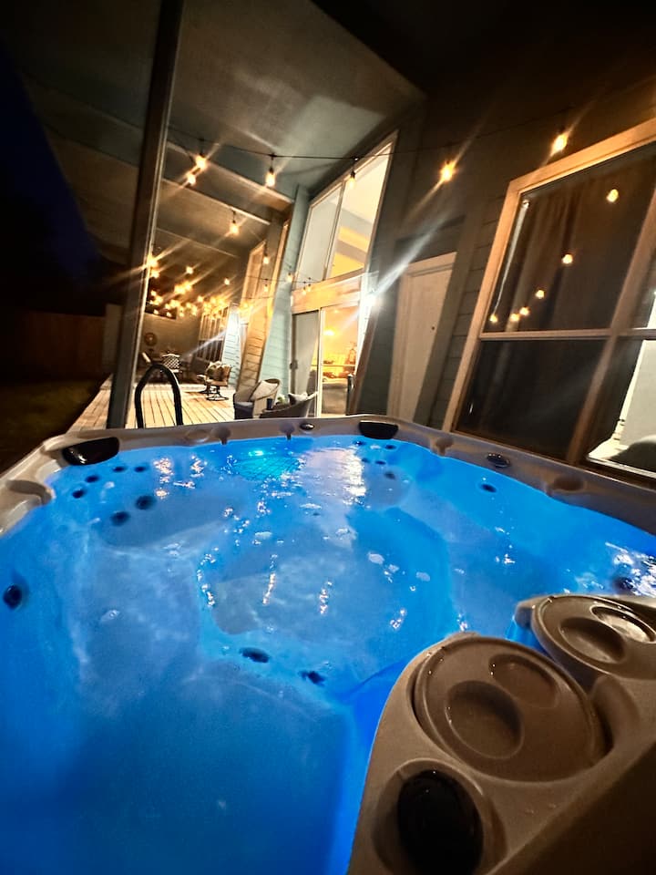 Dripping Springs Escape Hot Tub Views 3/2 Sleeps 6 - 드리핑 스프링스