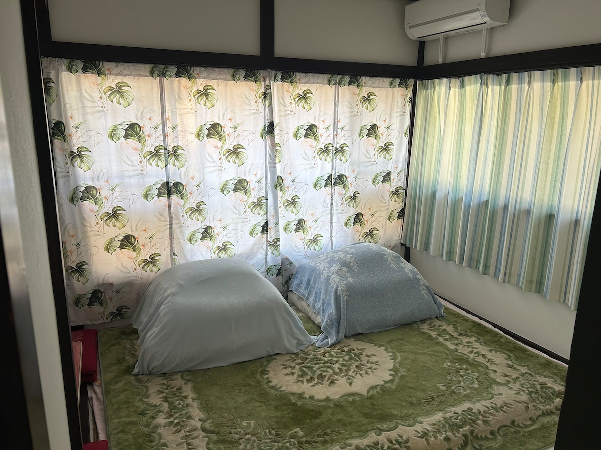 Room 201 is a Japanese-style futon type This is (probably) the cheapest ...