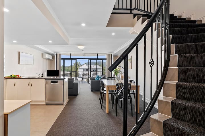 3 Bedroom Penthouse Apartment - Rockhampton