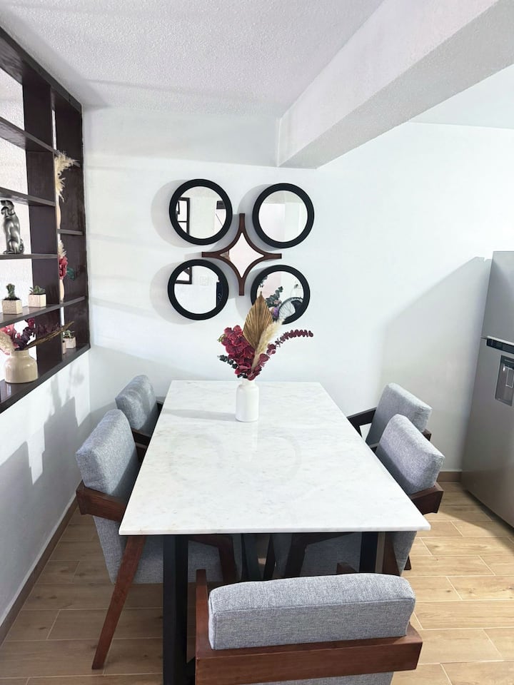 Casa Amplia A 10 Min Del Centro Histórico - Morelia