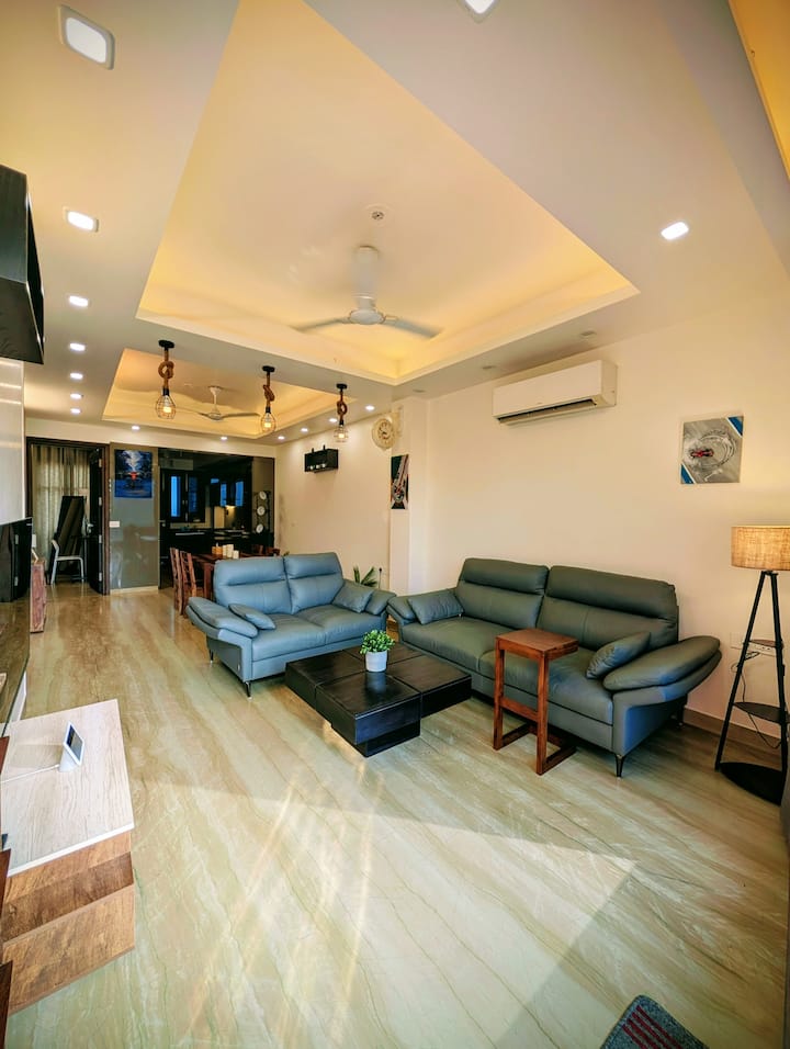 Park View Spacious & Clean 2bhk Golf Course Road - Gurgaon