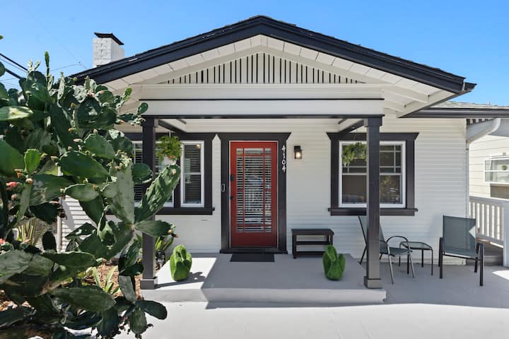 Charming Craftsman Retreat In North Park - San Diego
