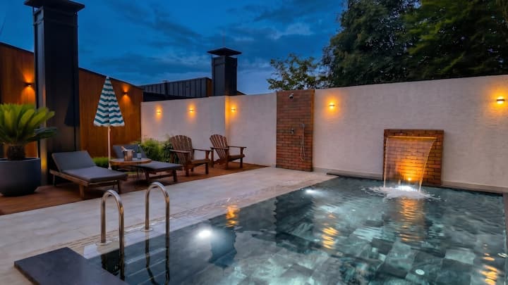 Bahçeli Havuzlu Küvetli ŞöMineli Bungalow - Kartepe