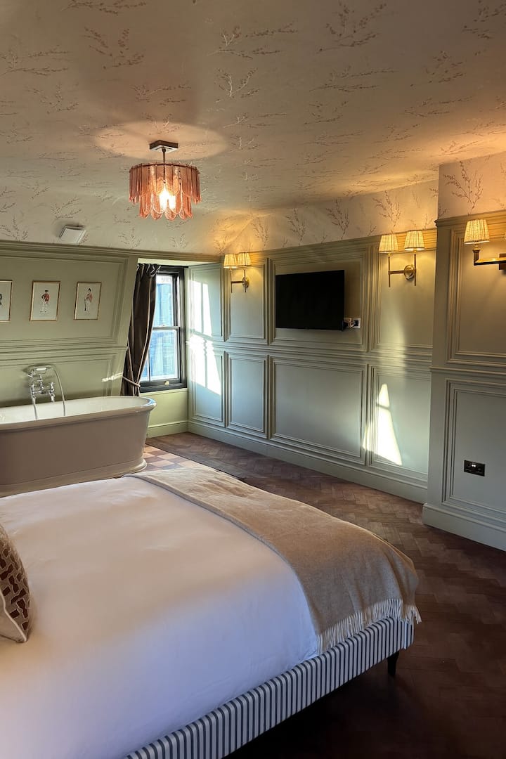 Penthouse Apartment In Clapham. - London