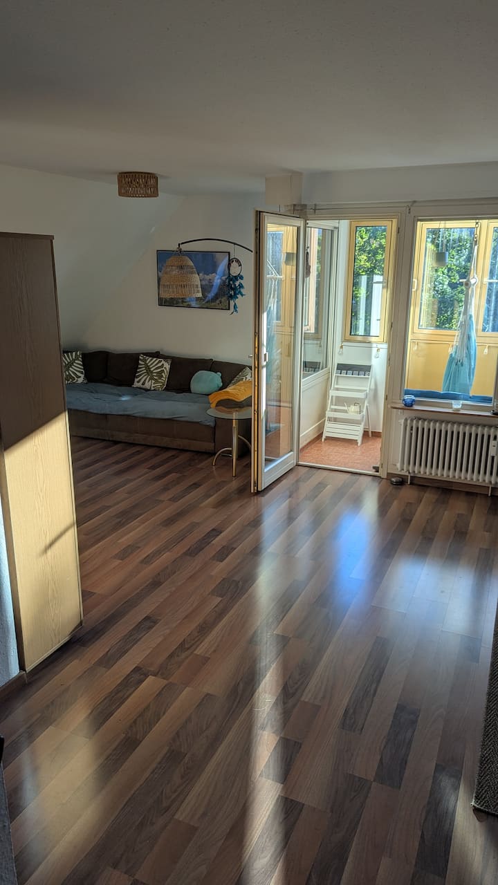 Infinity - Unterkunft
Zimmer In Maisonette Wohnung - Stuttgart