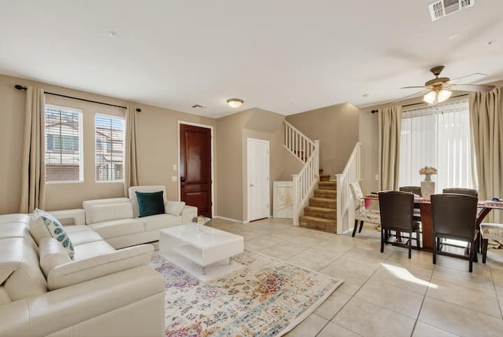 Entire Home 4bedroom 3bathroom Avondale - 아본데일