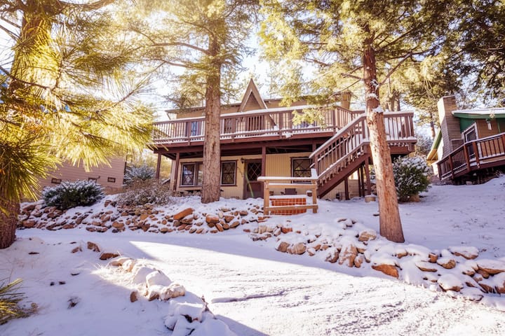 Little Bear Family Cabin~5 Mins From Bear Mountain - Big Bear Lake, CA