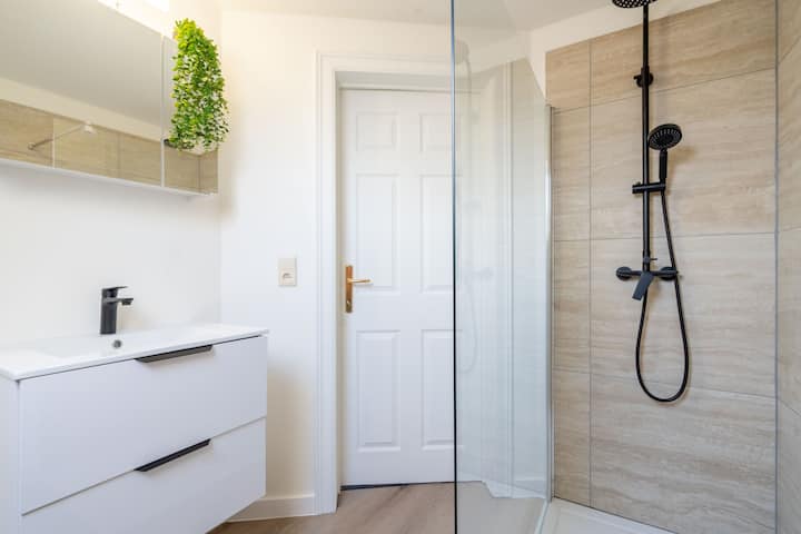 1-slaapkamerappartement Aan Station Mol Met Terras - Mol