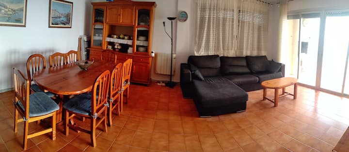 Relax Y Trabajo A Distancia - Roses