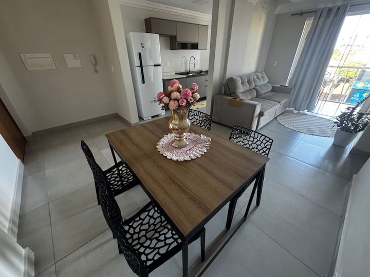 Ap Espaçoso Para Melhor Atender Sua Estadia - Cascavel