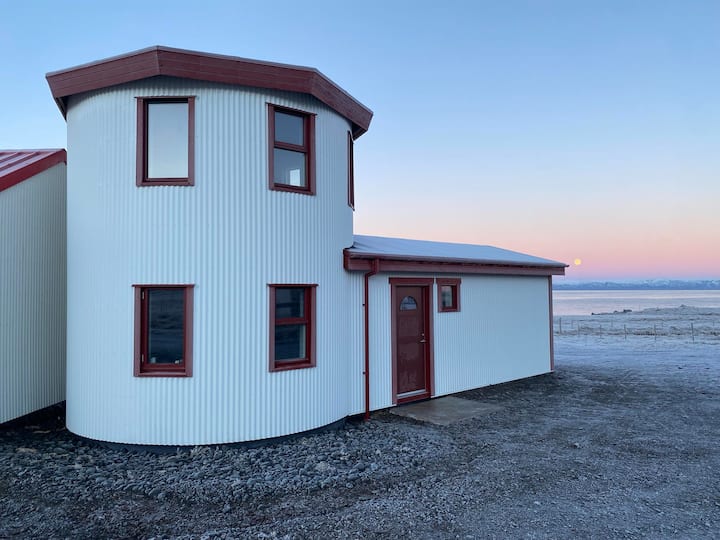 Svalbarð Guesthouse 
Unique For Nature Lovers - Islande