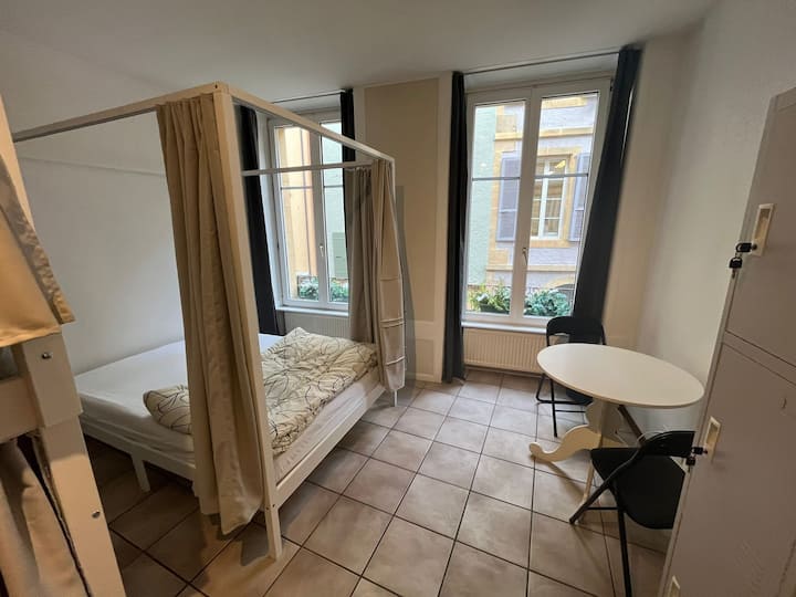 Urban Sleepover - Shared - Neuchâtel
