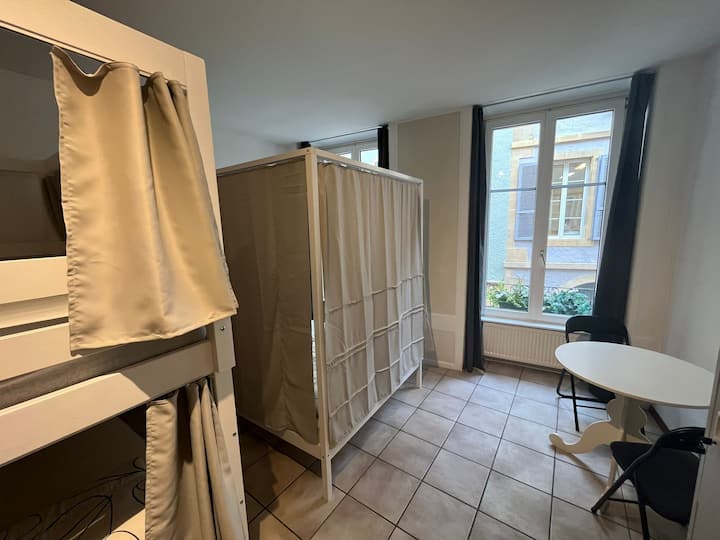 Urban Sleepover - Shared - Neuchâtel