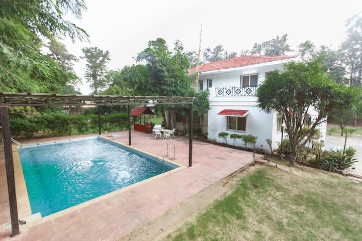 Starlit Solace - 3bhk Luxury Farm W Pool @ Gurgaon - Gurgaon