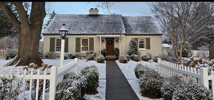 The Cottage On The Green - Lancaster, PA