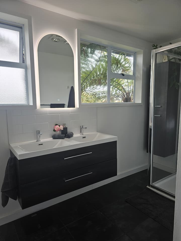 Livingstone Retreat - Hokitika