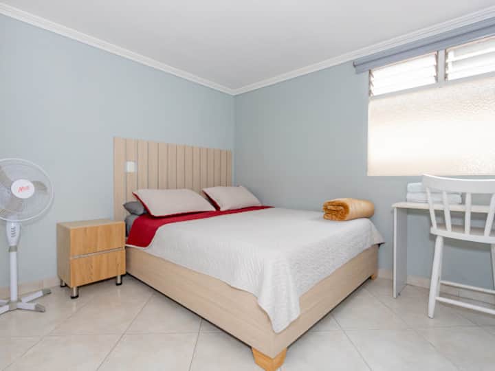 Apartamento En Medellín. - Medellín