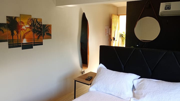 Suíte 3 - Vista Mar/morro - 200 Metros Da Praia. - Ilhabela