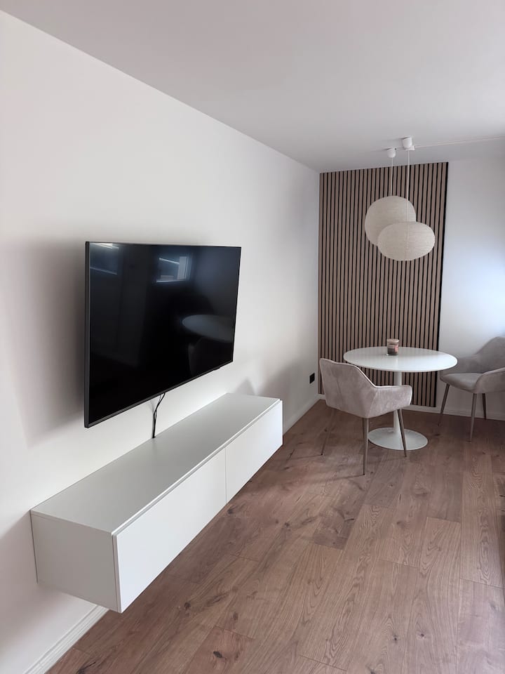 Modernes City-studio Mit Balkon & Top-ausstattung - Chemnitz