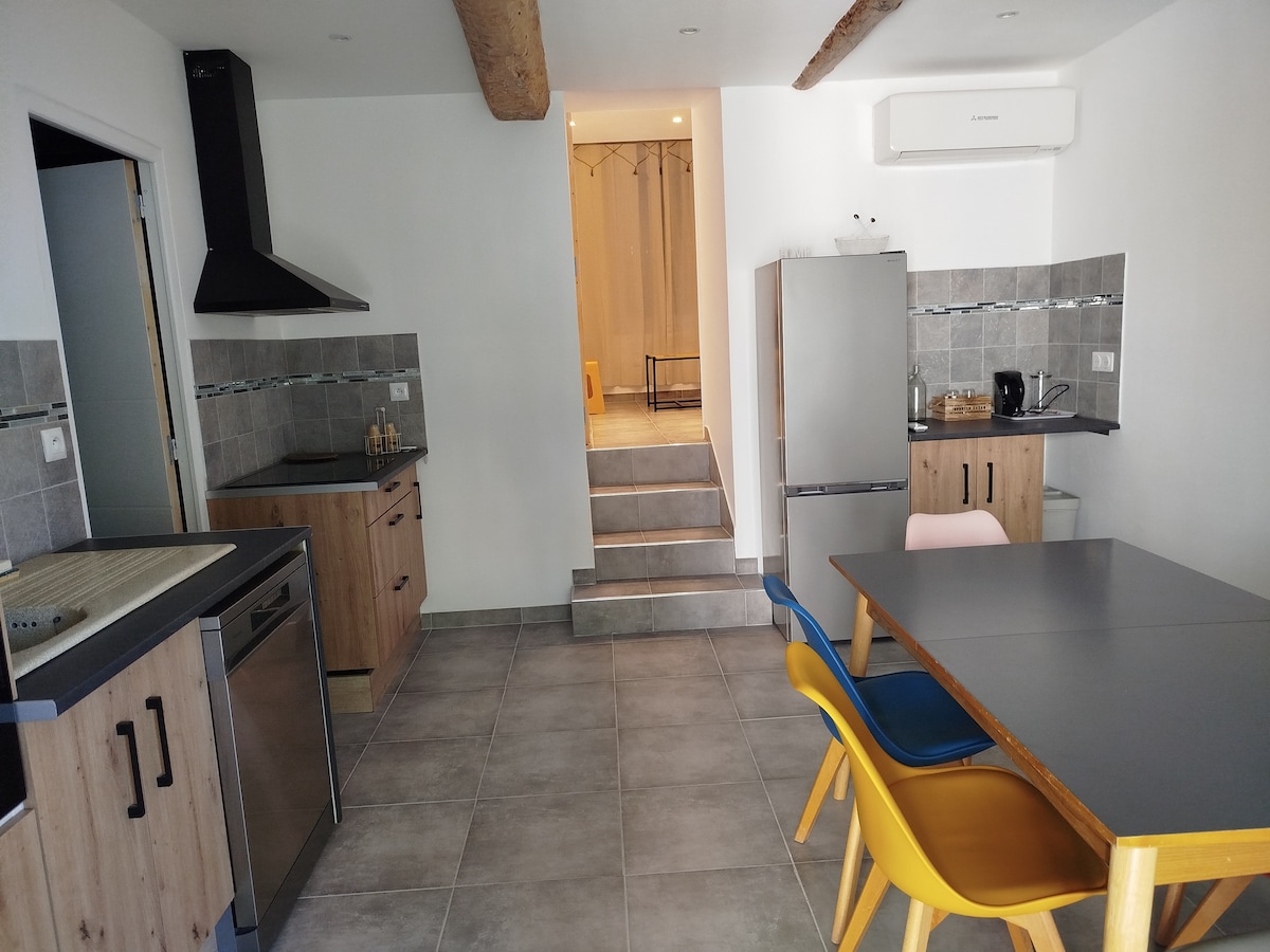 apartment in village house at Mimi's - Houses for Rent in Eyguières ...