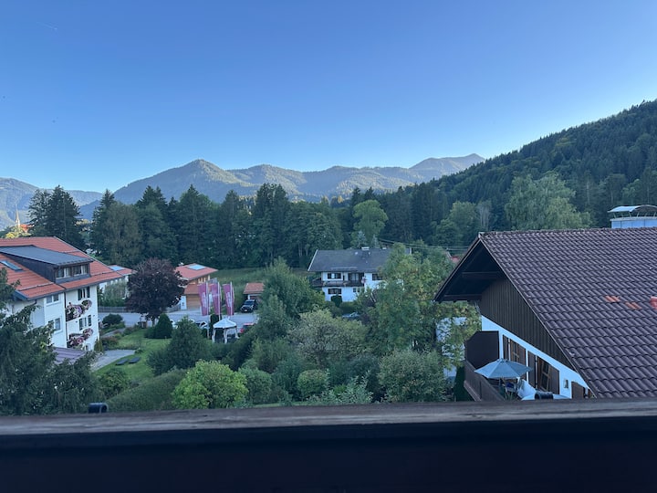 Flow Living: Ruhige Wohnung Mit Schönem Bergblick - Tegernsee