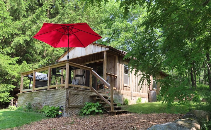 Smith's Den @ Smithden - Saint Marys, ON, Canada