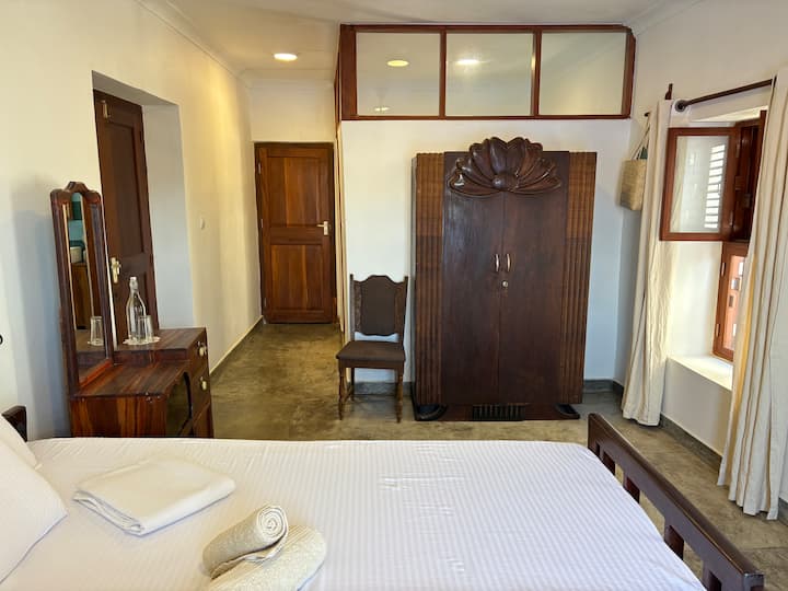 Paka Cafe&accomodation, Room Kivumbi - Zanzibar