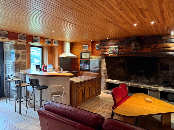 Maison Puy Mary Volcan Gr400 Cantal Le Claux - Le Lioran