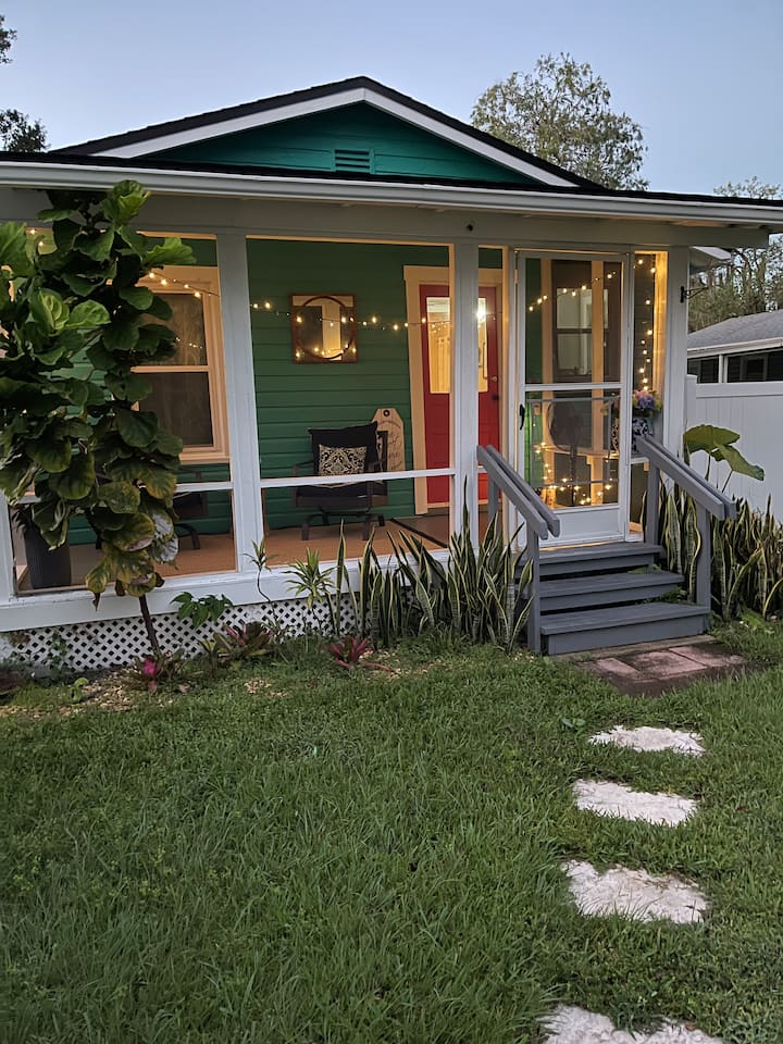 The Cottage In Winter Garden Sleeps 5 - Winter Garden, FL