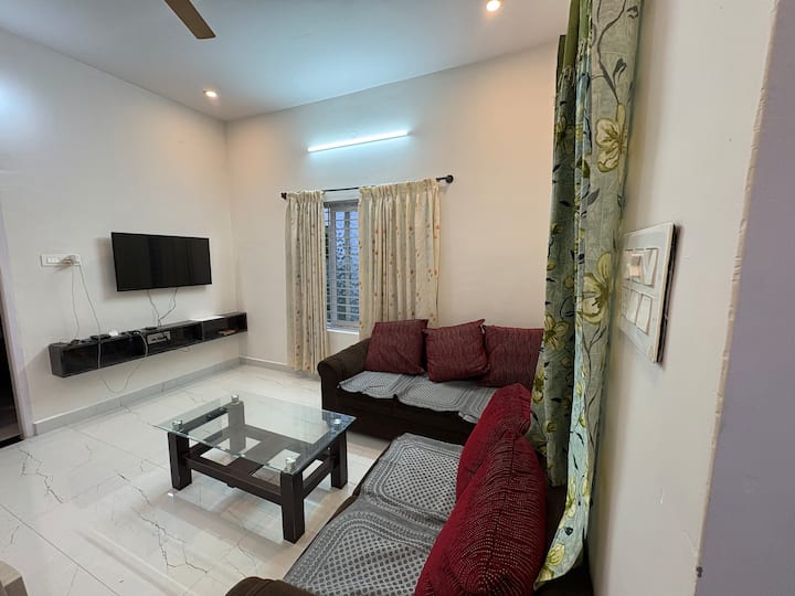 Sri Ram Homestay
2 Bhk+2t 1st Floor - Shivamogga