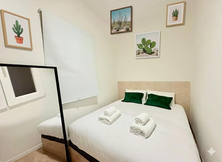 Retiro Residence Cactus - Leganés