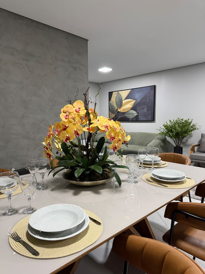 3 Suítes| Hosp. Amparo| Mater Dei | Med. Plástic - Goiânia