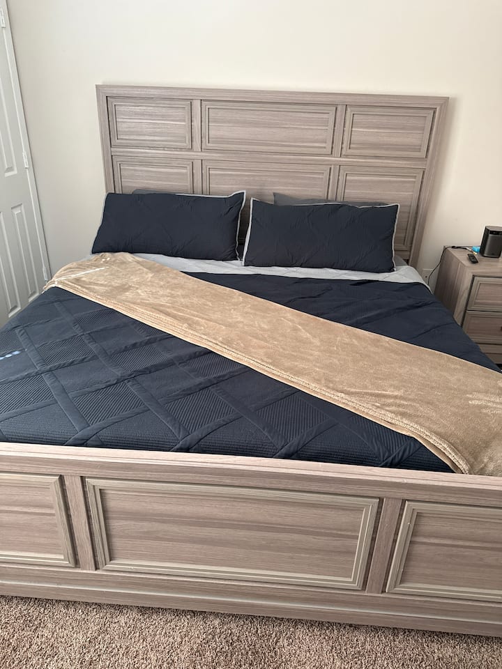 2 Bedroom Apartment. Home Away From Home - West Point Lake