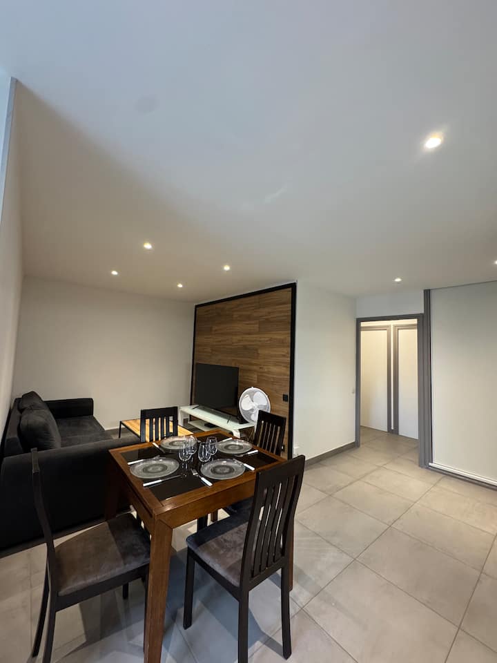 Appartement Spacieux Avec 3 Chambres Et Balcon - La Motte-Servolex