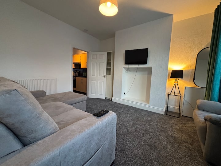 Cosy 2-bed Home With 5g Wi-fi - Hull