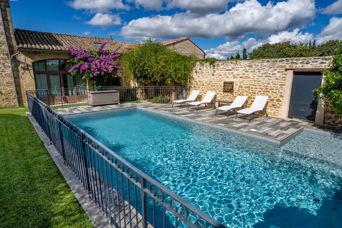 Maison de village, jardin, piscine, 4/6 personnes - Airbnb